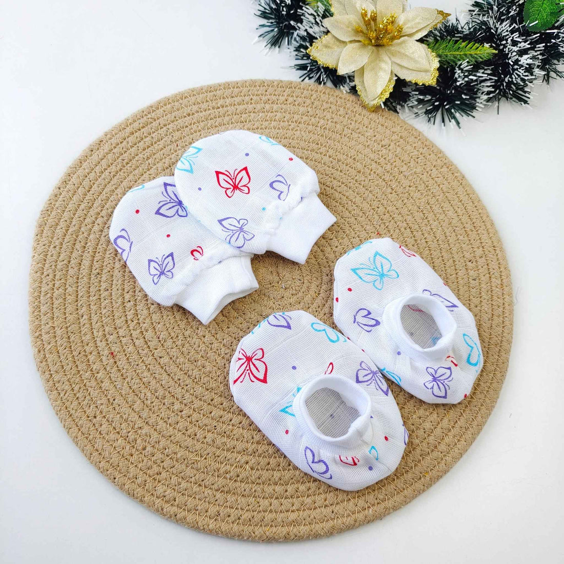 Muslin Mittens Booties Set – Butterfly – Pikaboo Kidz