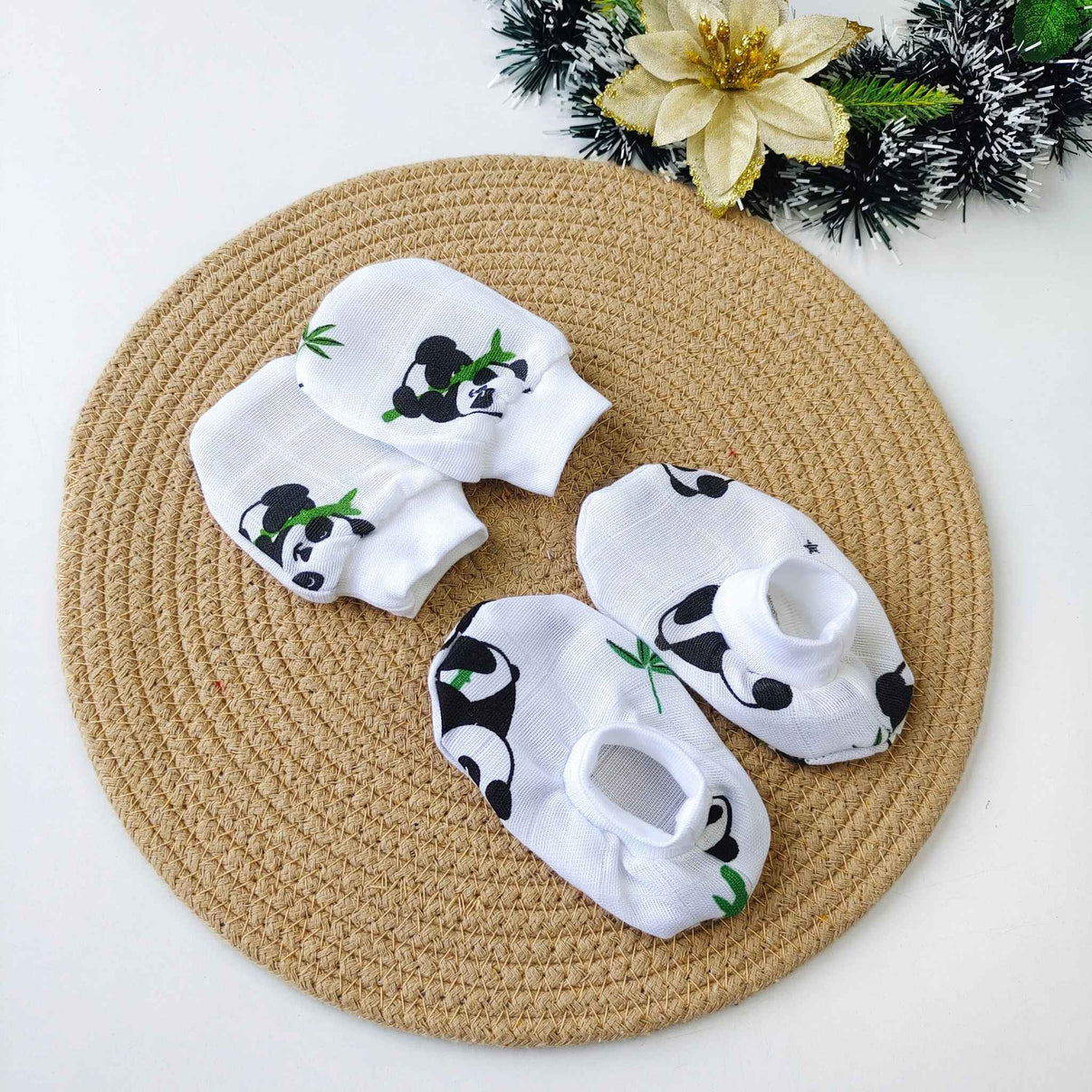 Muslin Mittens Booties Set – Panda – Pikaboo Kidz